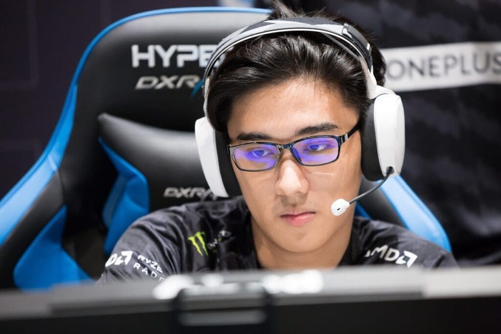 Abed is the first Dota 2 player to reach 11,000 MMR