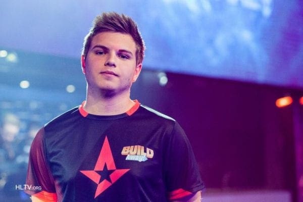 Top 12 Professional Hottest CSGO players