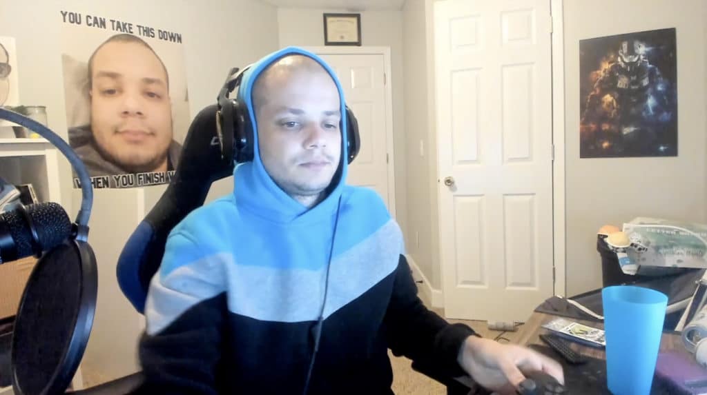 Erobb221's daughter calls him a loser on twitch stream